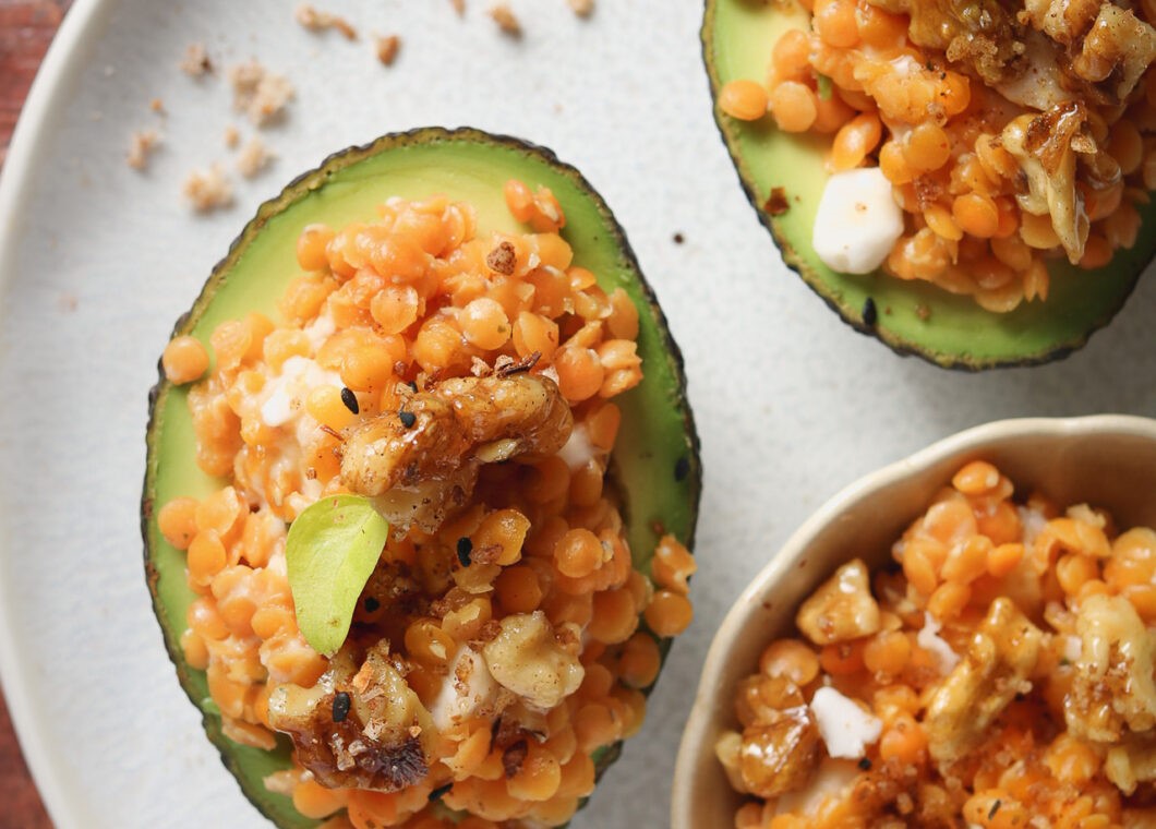 Gefüllte Avocado mit Feta und Linsen - stoffwechsel-turbo ...